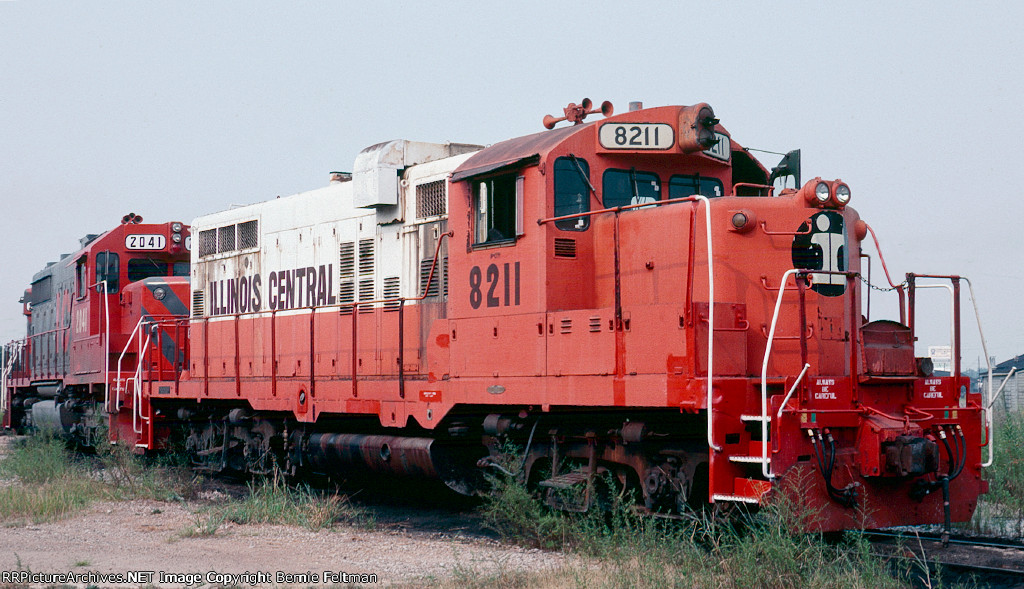Illinois Central GP10 #8211 in East Thomas Yard